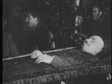 Lenin rediscovered: what is to be done? in context - Lars T. Lih ...